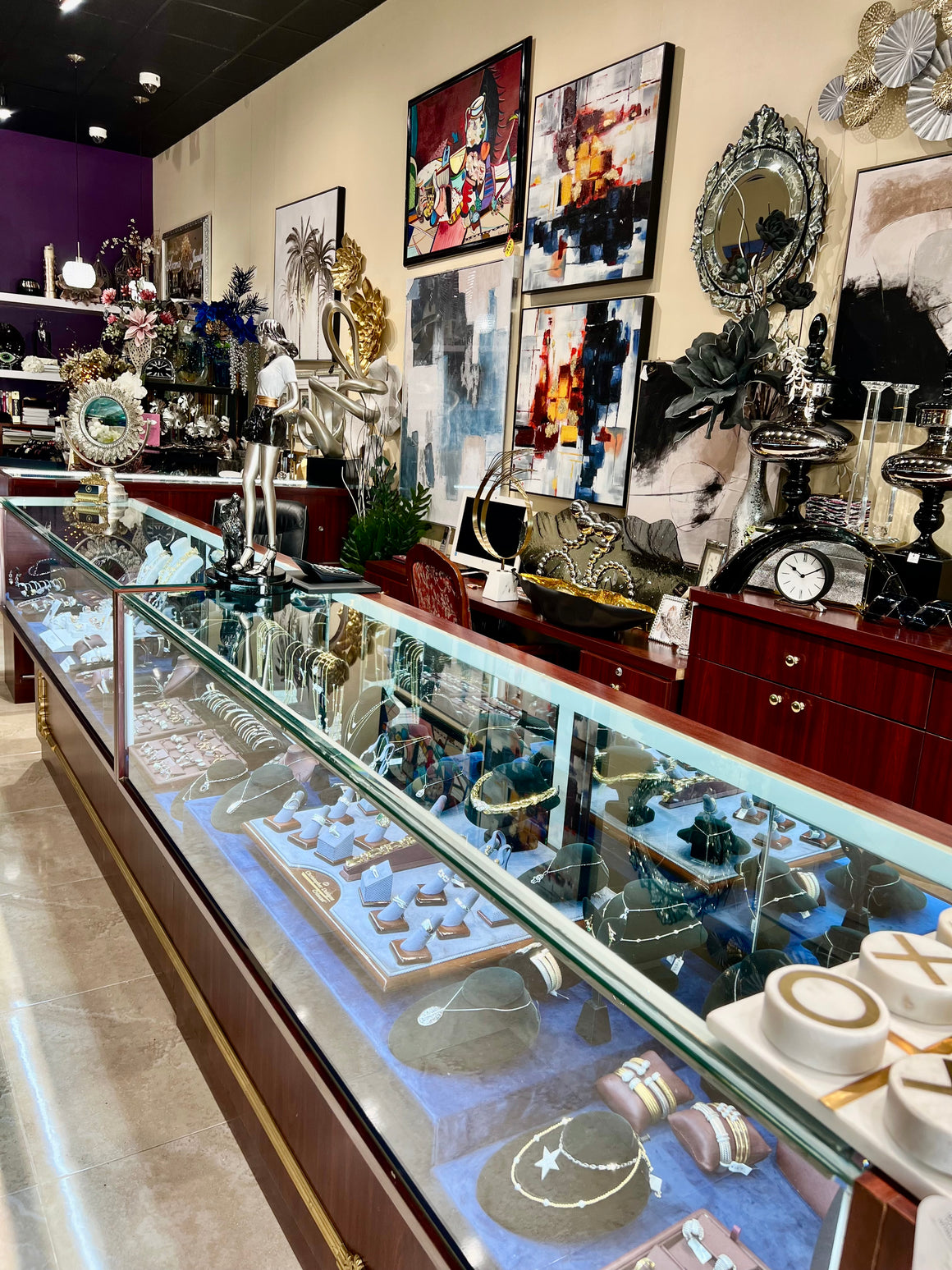 Arsy-Varsy Jewelry & Decor